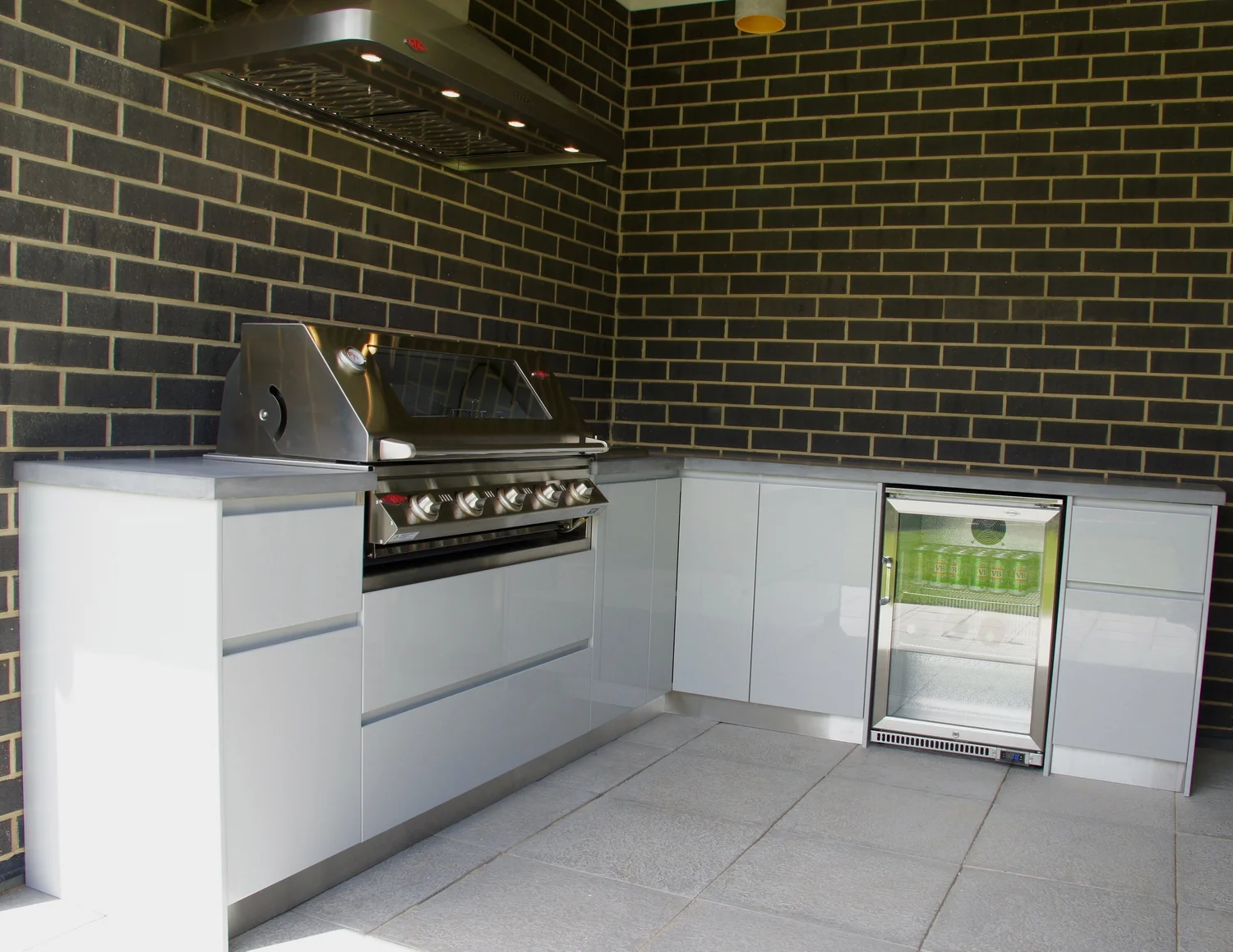 Flat-pack VS custom outdoor kitchen: Which should I choose? — Adelaide ...