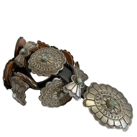 Store 2 — Two Graces, Art Books and Curios, Taos, NM