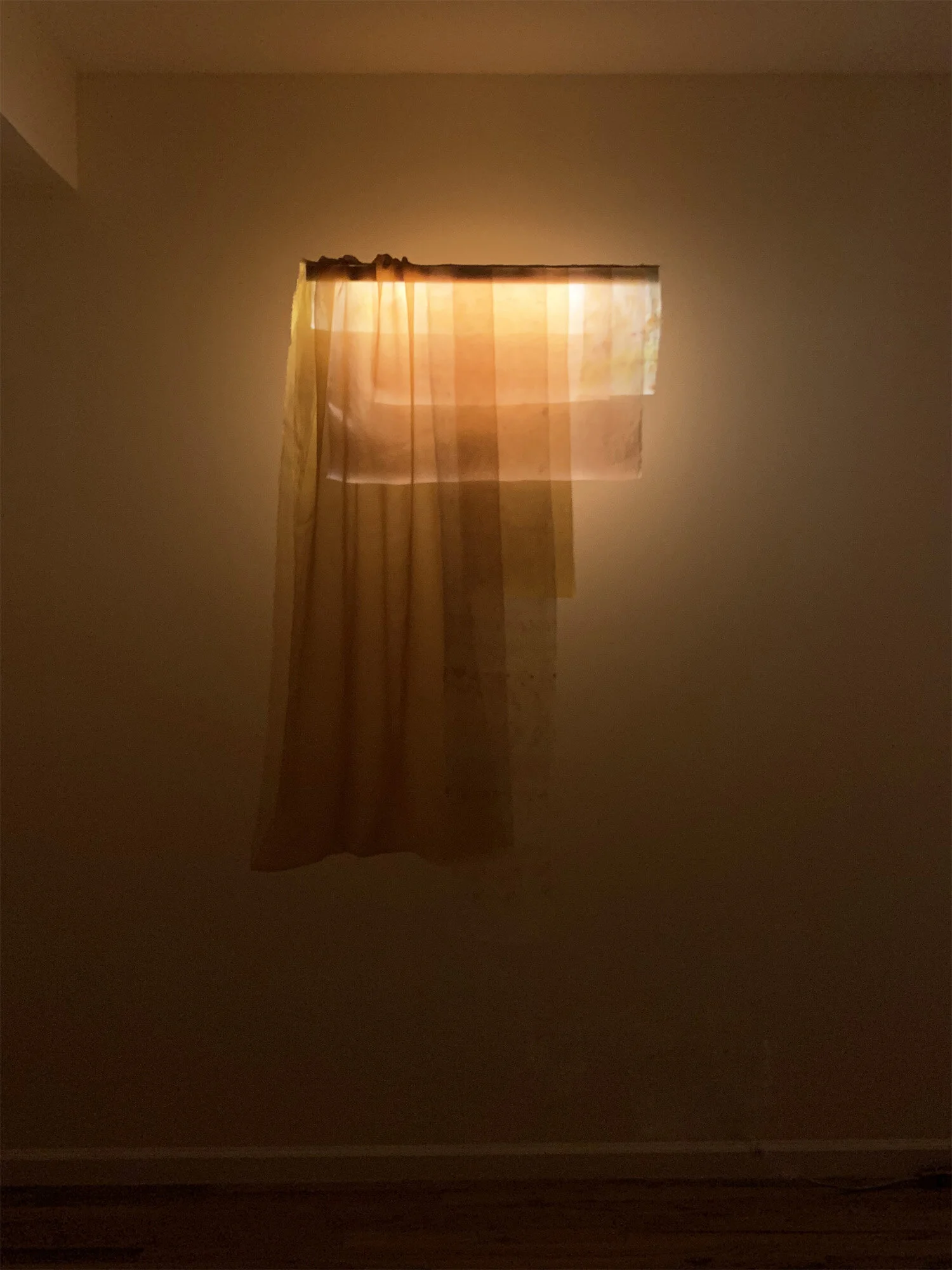 quiet lights — L a u r a _ K u n g