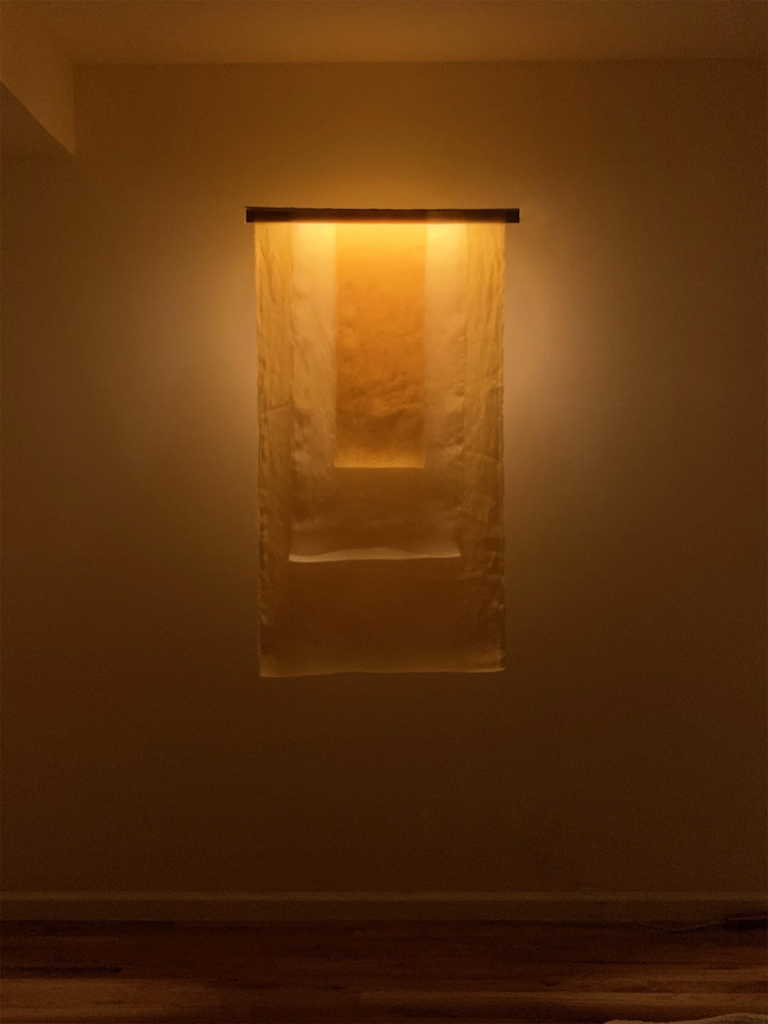 quiet lights — L a u r a _ K u n g