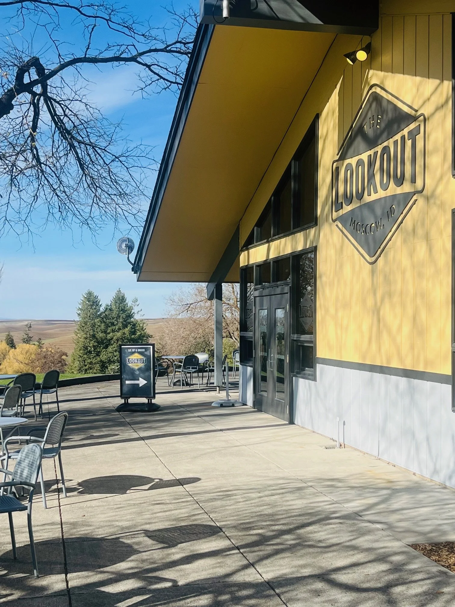 Restaurant Review: Lookout Restaurant and Bar — Move to Moscow