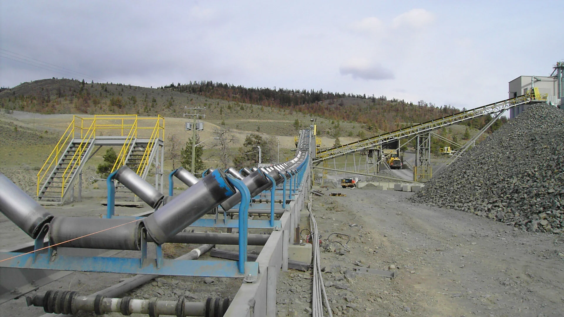 Mobile Welding Service available throughout Alberta - Metal Fabrication ...
