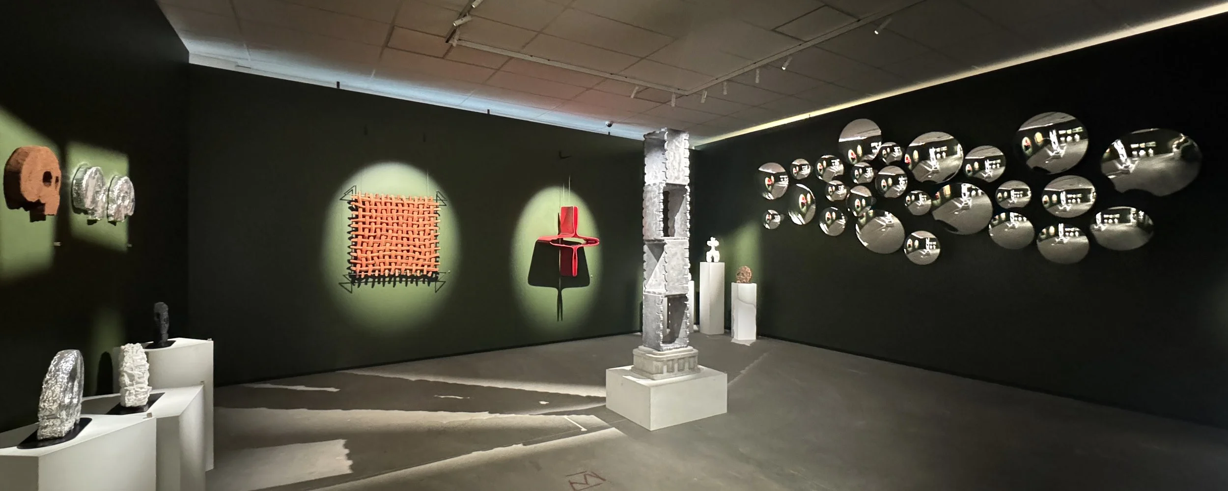 & Gallery Australia