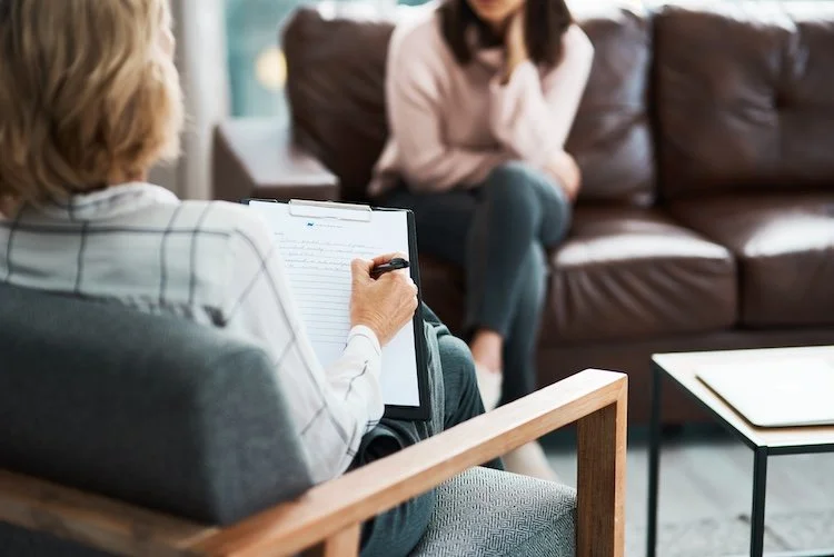 Does My Therapist See a Therapist? — Ambre Associates