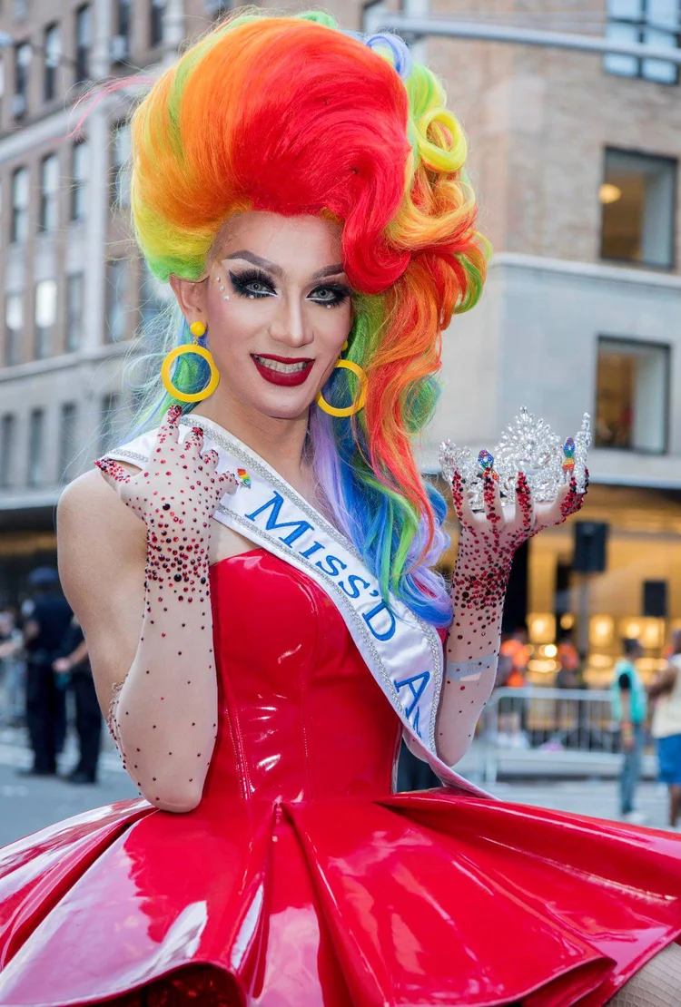 Book glitzy drag queen performers for parties and special events: Lip ...