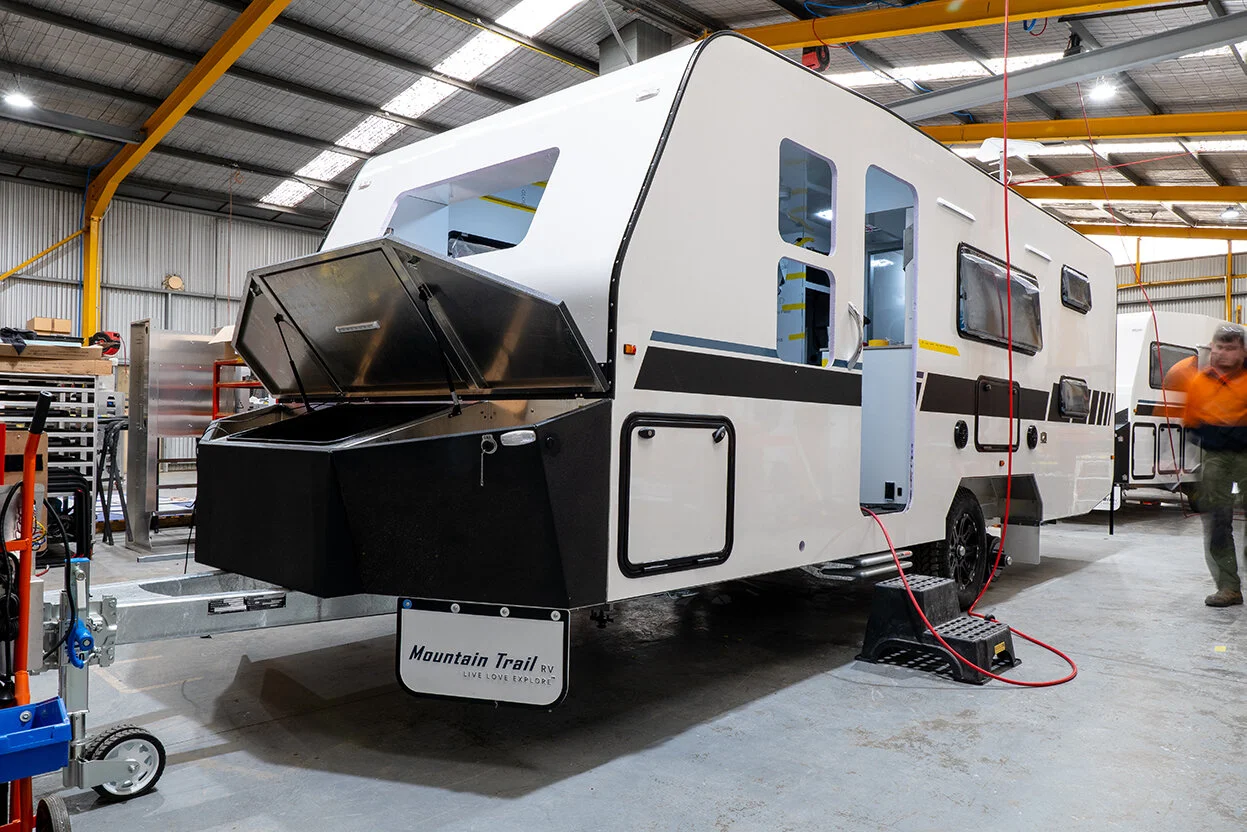 Best Off-Road Caravans | Luxury Off-Road Caravans Australia | Mountain ...