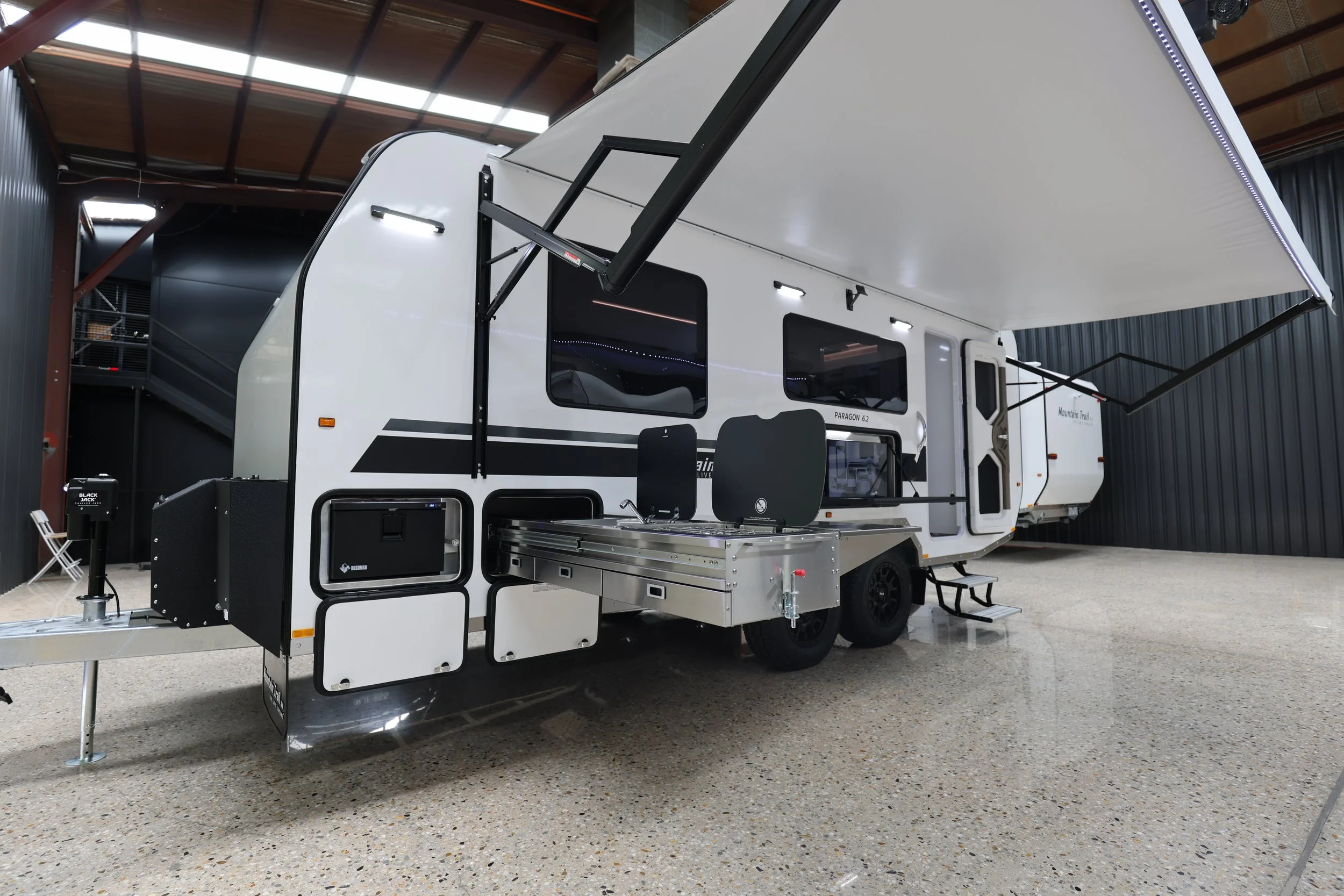 Paragon 6.2 Off-Road Caravan – Lightweight & Built for Australian ...