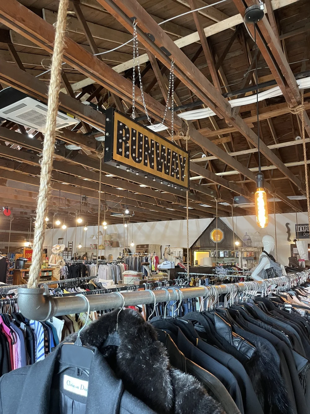 Graffiti & Silk — Mobile Hope