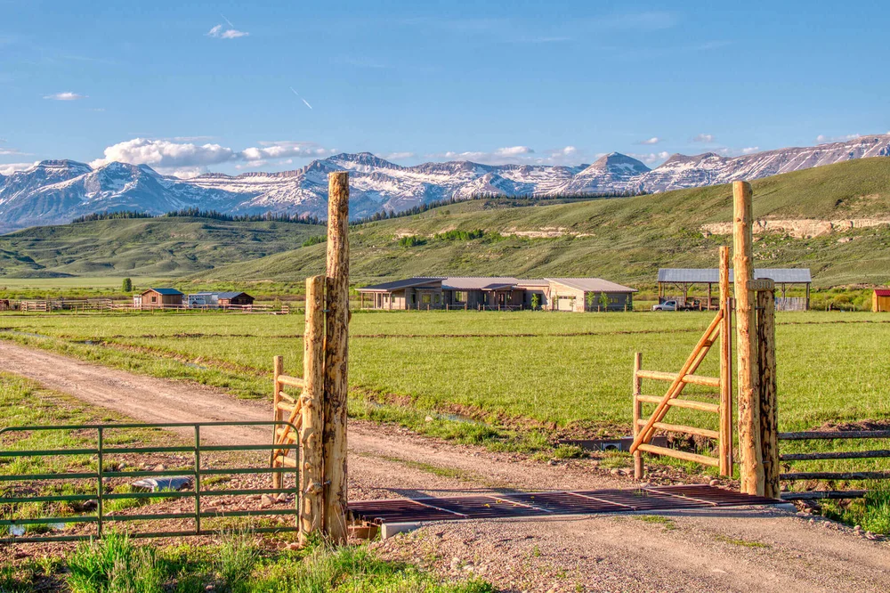 Daisy Springs Ranch — Dubbe Moulder Architects - Jackson Hole, WY ...