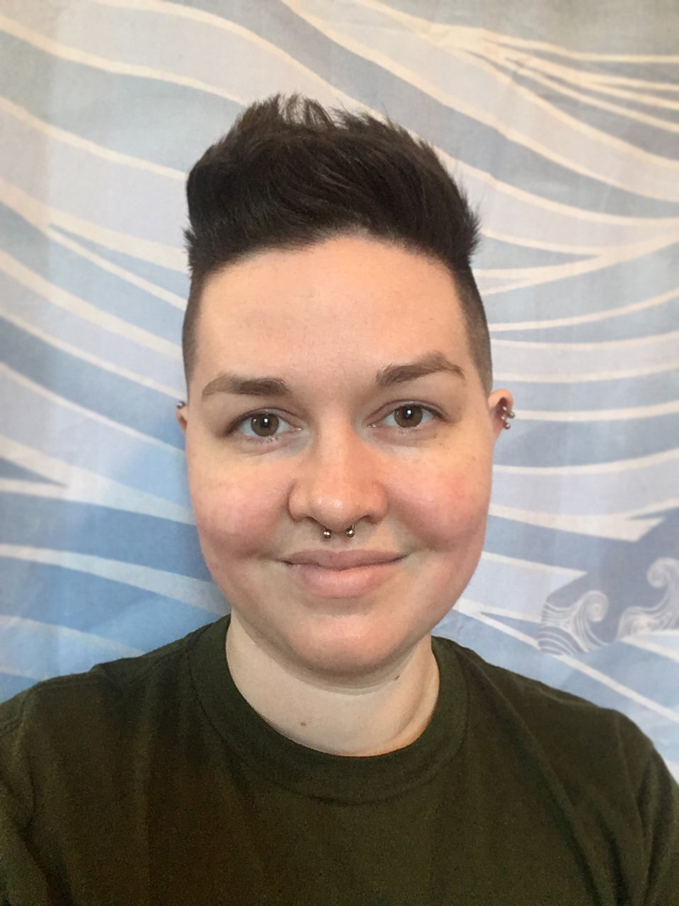 Ari Loewen, RP (Qualifying) — Charlotte Pidgeon Psychotherapy