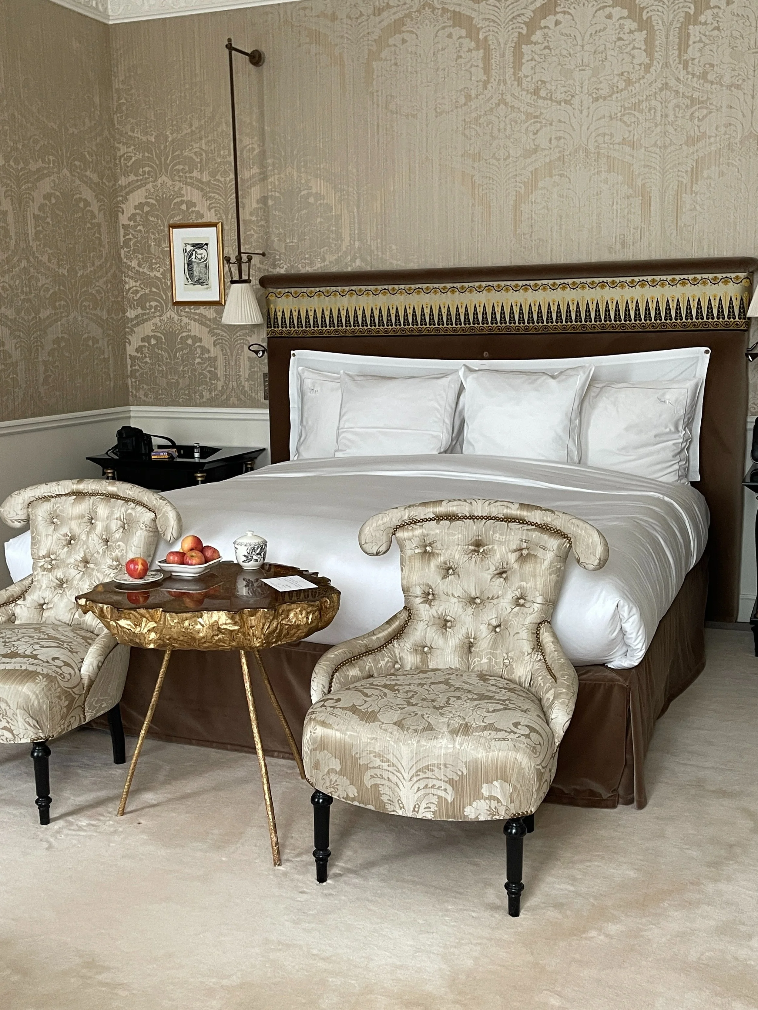 How to Look Elegant at Home