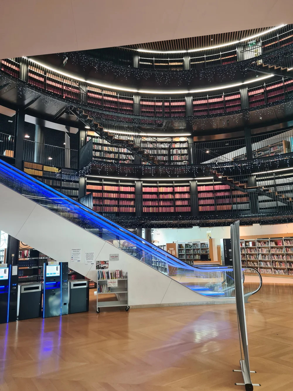 Shakespeare Memorial Library & Family Day — shakeracepedagogy.com