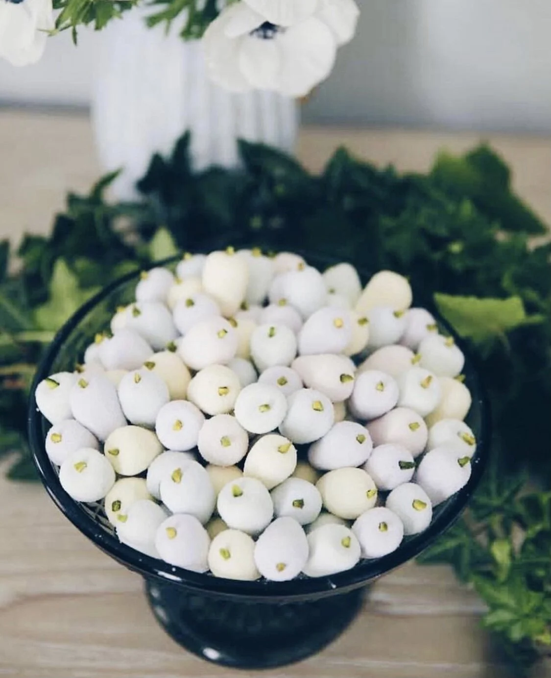 Pastel Almond Truffle (Toot) — Maison De La Fork