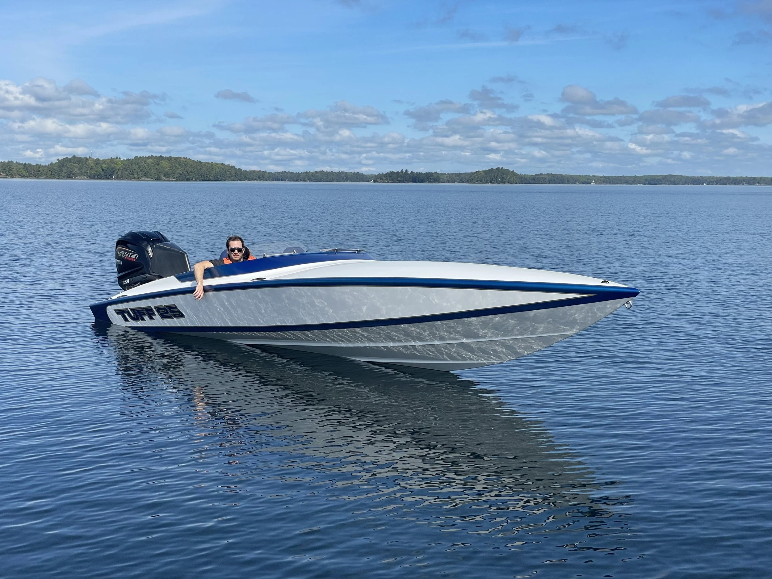 TUFF 25 — Tuff Marine