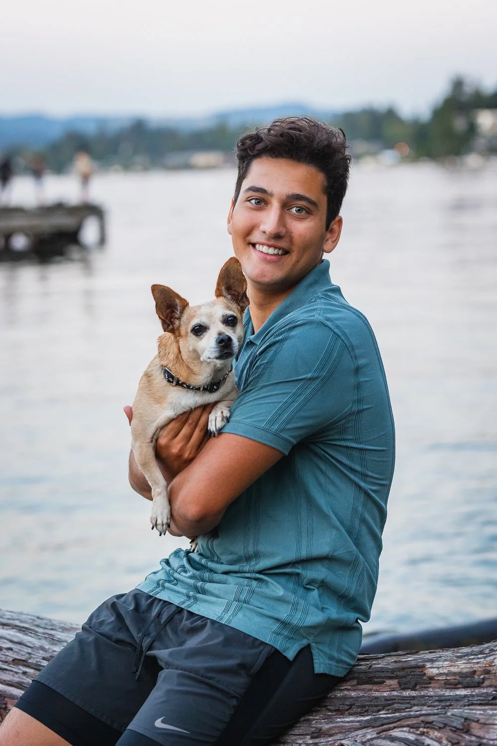 Senior Boy Photo Poses That Actually Help Him Relax (and Look Amazing ...