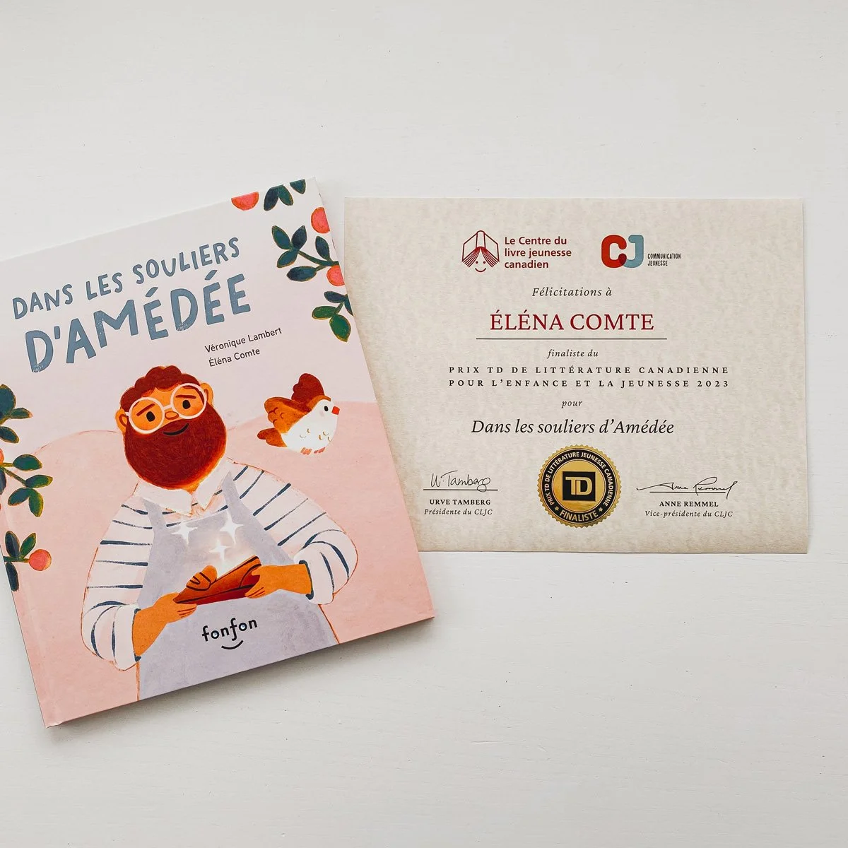 books — Elena Comte