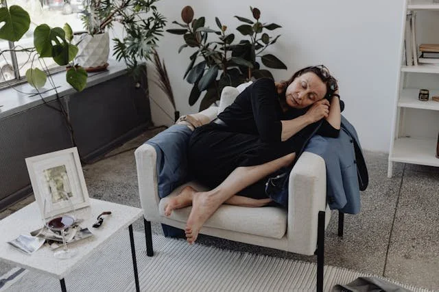 17 Best Ways: How To Deal With Empty Nest Syndrome I Life Coaching for ...