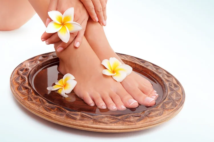 Ashiatsu Massage: What You Need To Know — Spa Theory