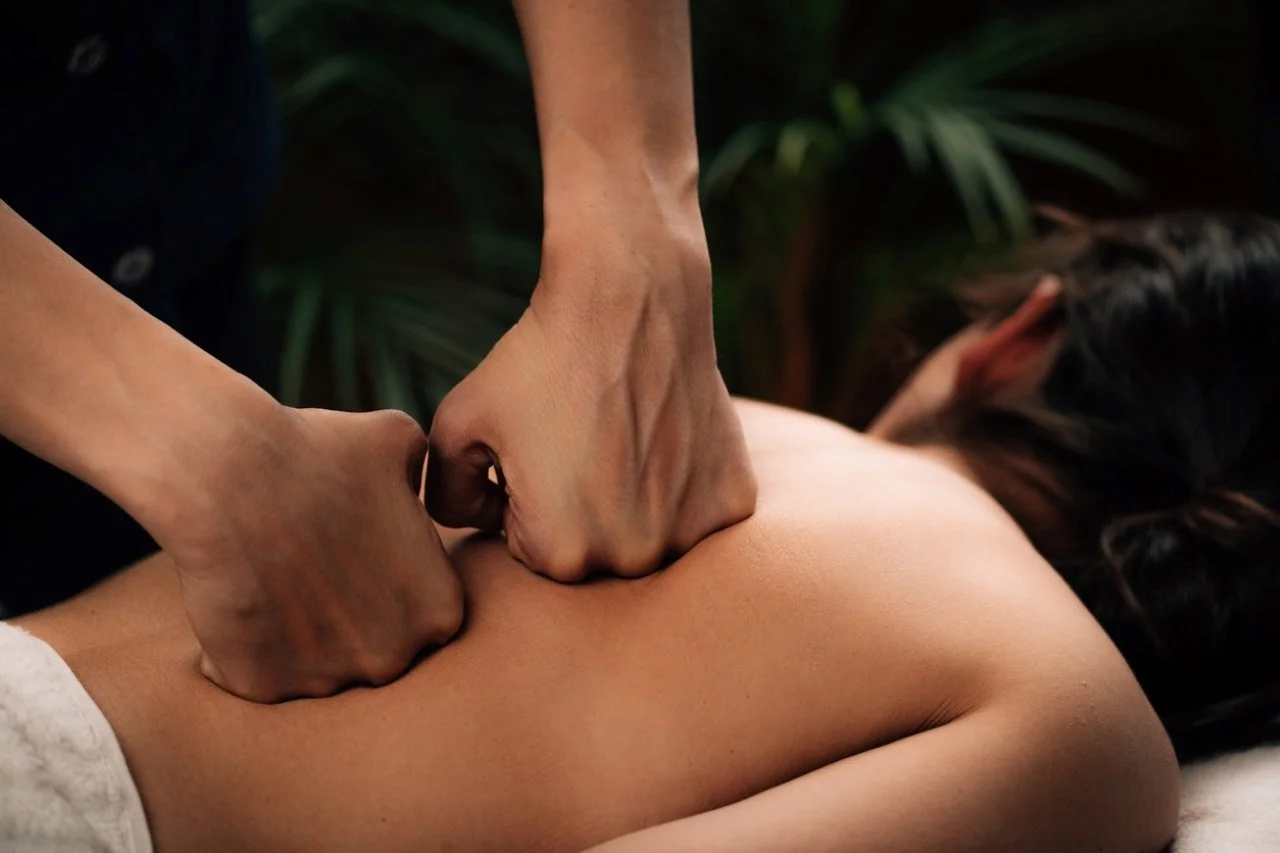 Rolfing Massage: Everything You Need To Know — Spa Theory