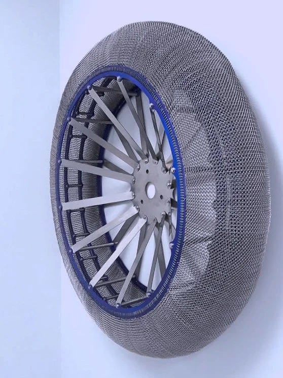 Space — The SMART Tire Company