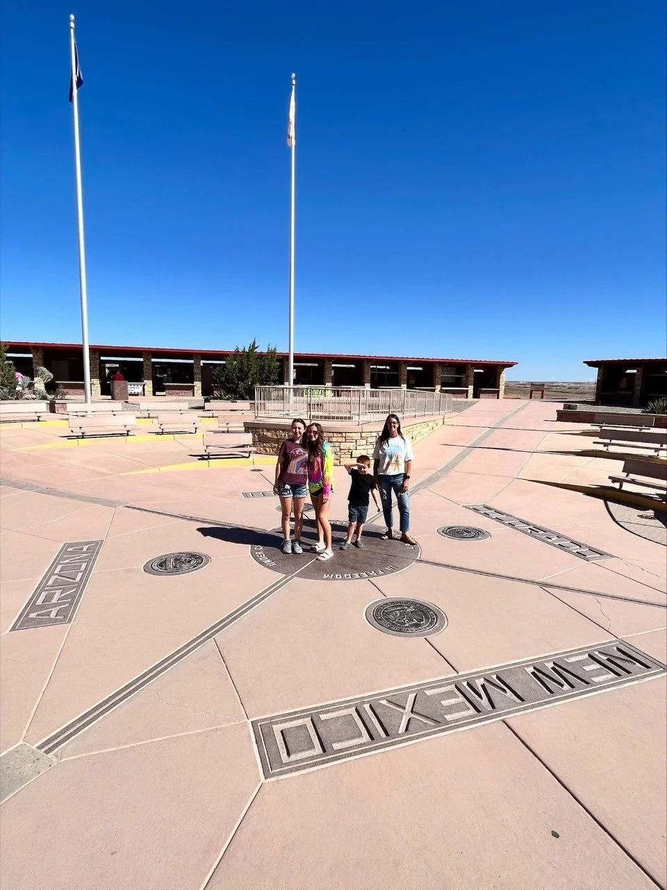 Four Corners National Monument Where Four States Meet — Adopting Life's ...