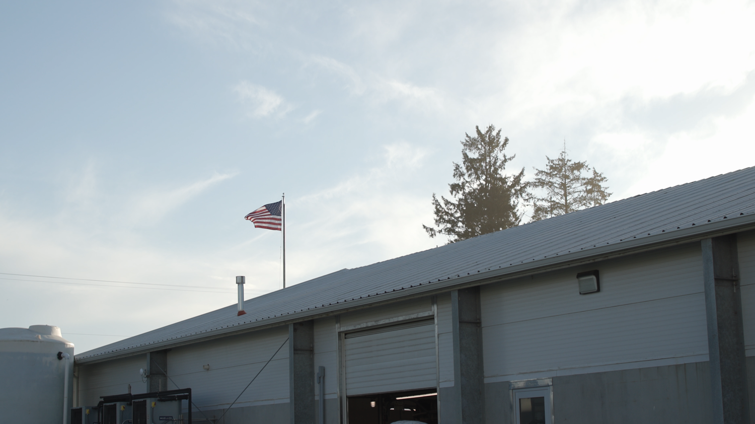 What is a Milking Parlor? — Derrick Josi | TDF Honest Farming