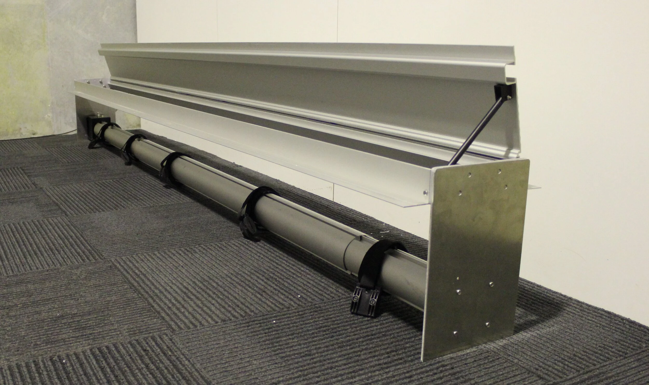 Under Deck Roller - Sunline Australia — Sunline Australia