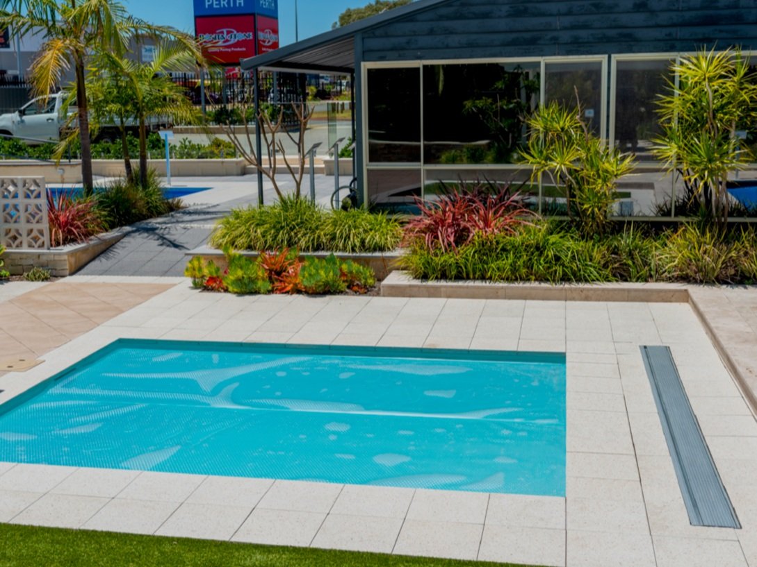 The Rollaway Compact — Sunline Australia