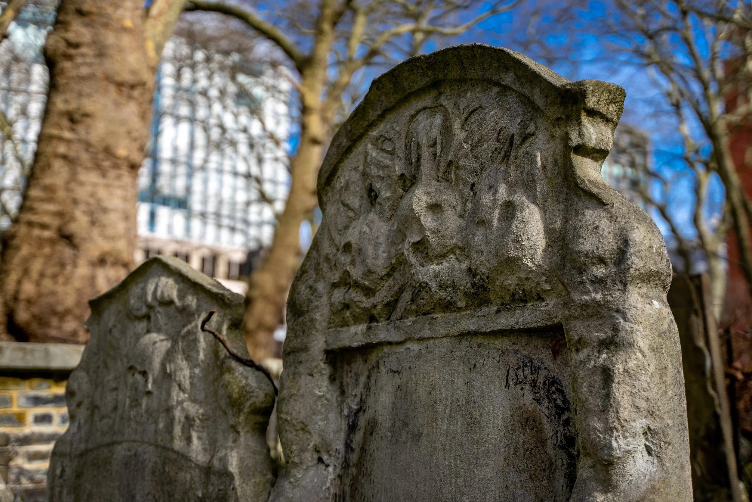 The Dark History of Bunhill Fields Burial Ground — The Alternative Guide