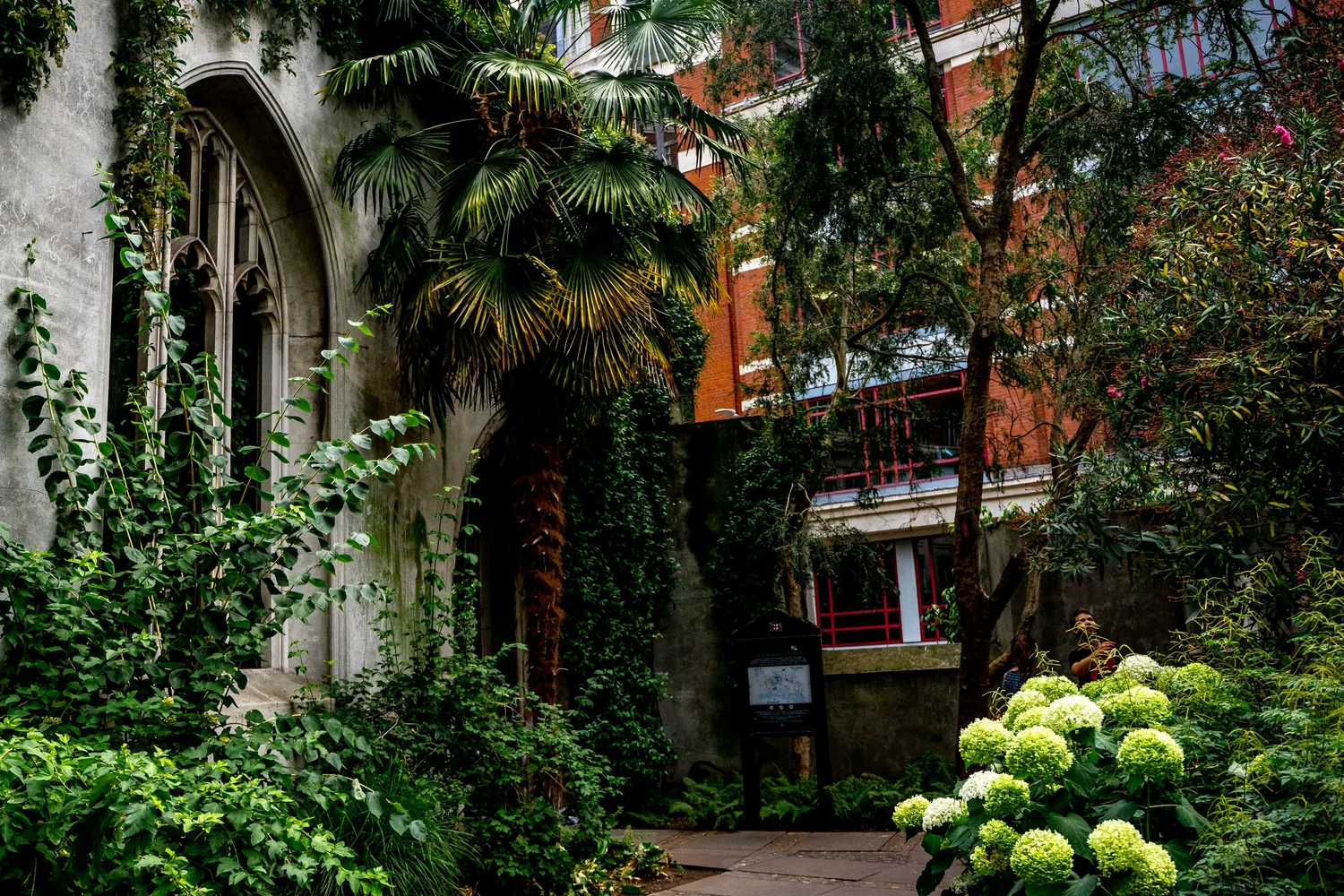 St Dunstan in the East — The Alternative Guide