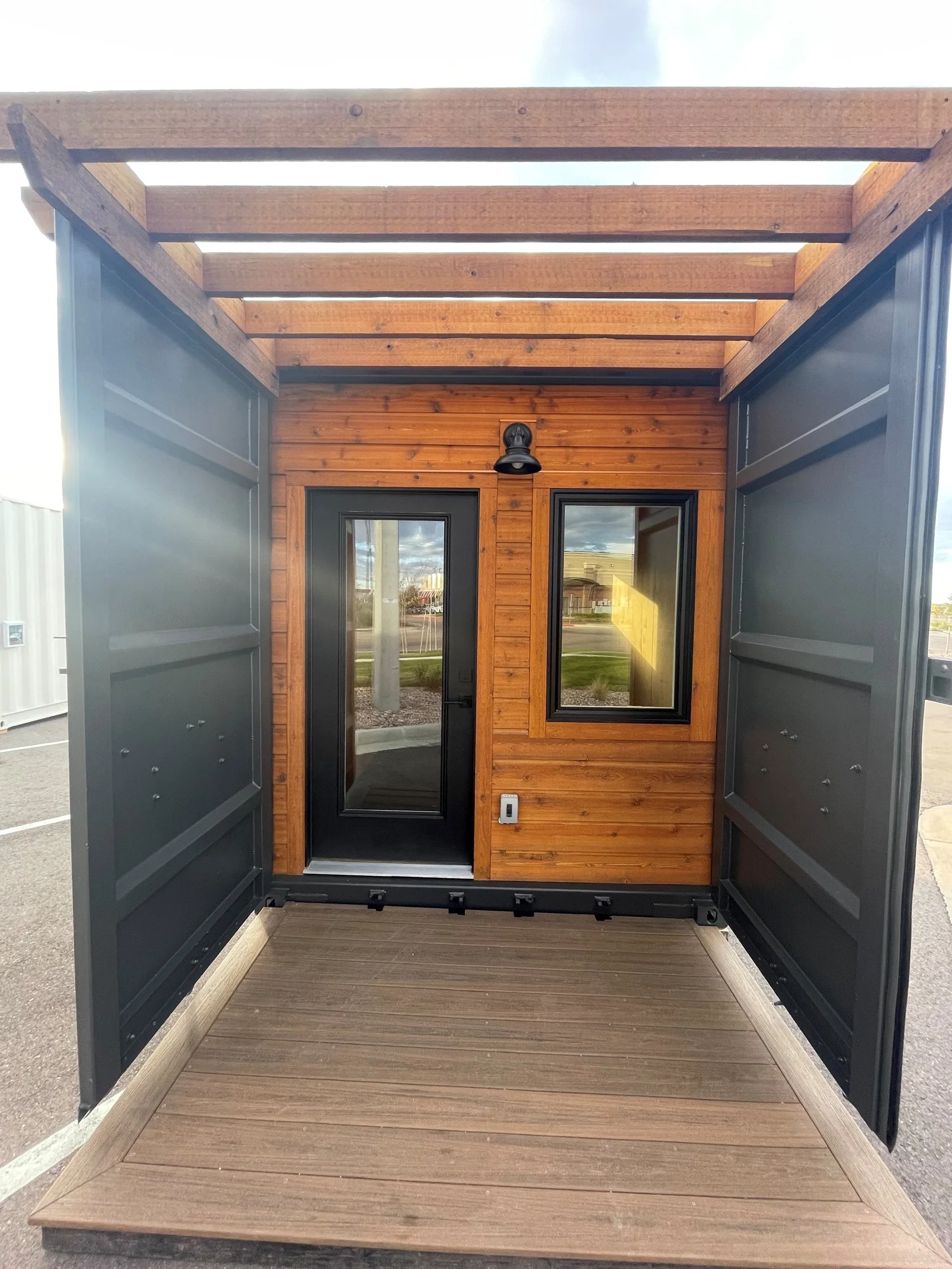 Studio 10.1 — Pivot Structures