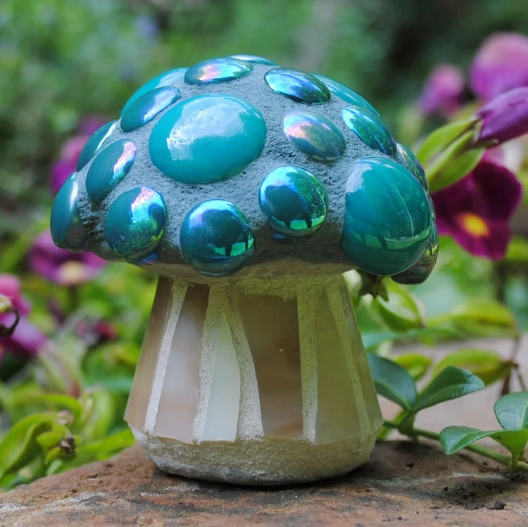 mosaic toadstools — brendapokornymosaics.com