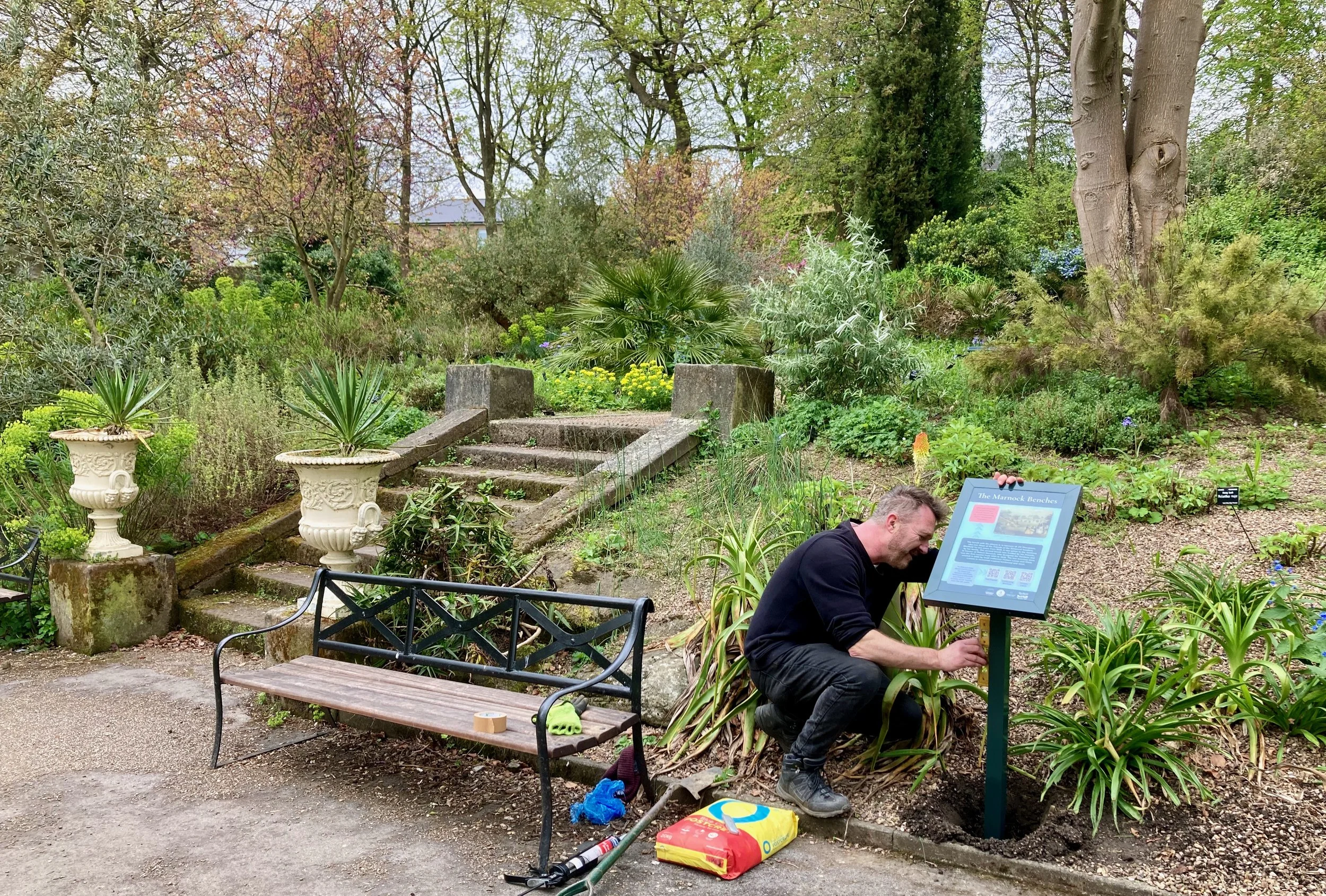 New signage — Friends of the Botanical Gardens Sheffield
