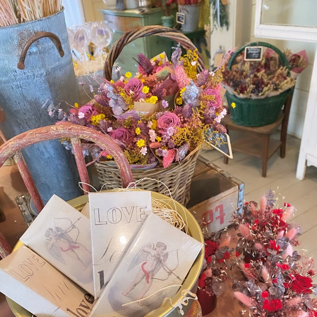 Fruit and Flower Shop