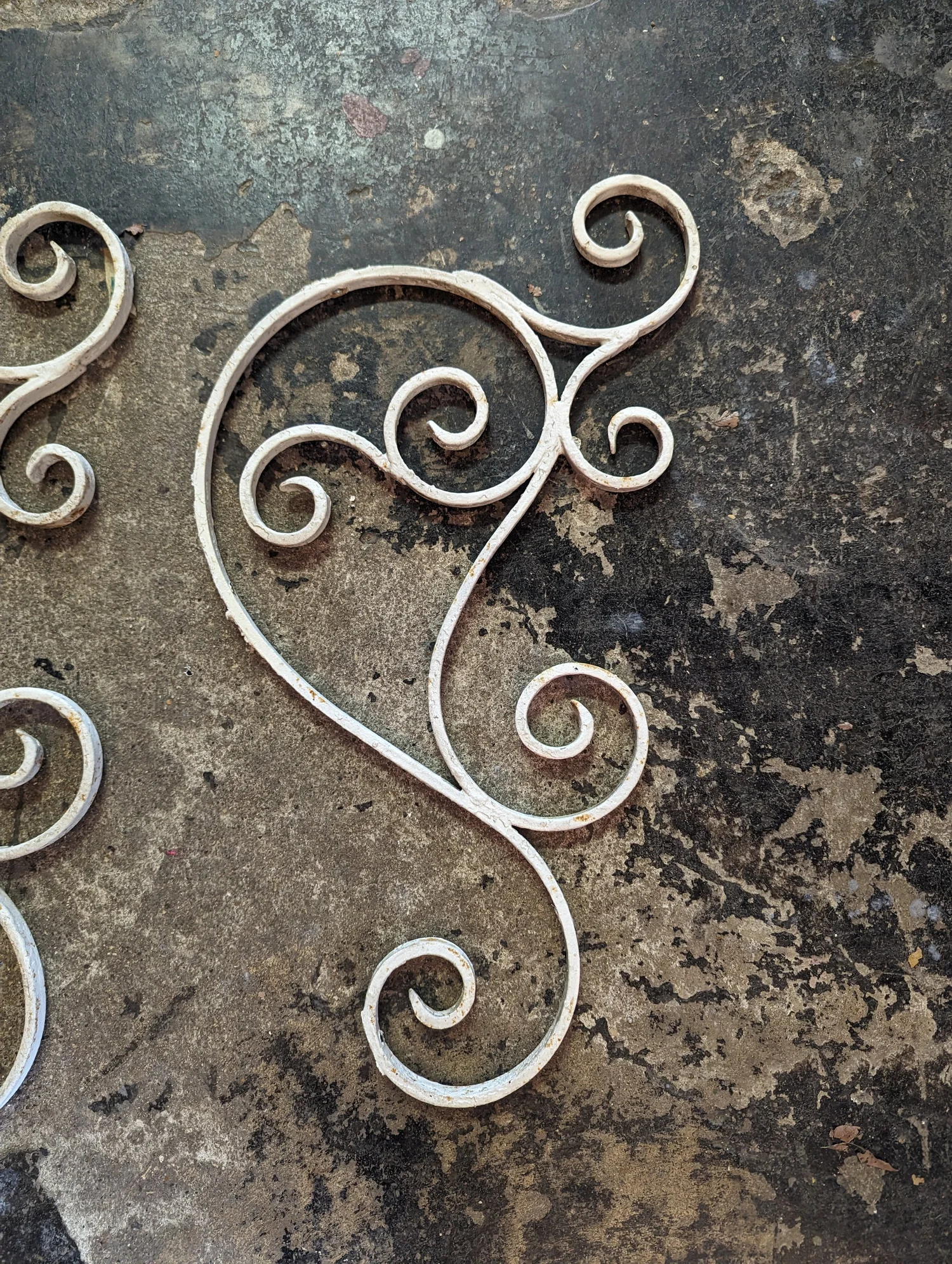 Iron Porch Posts (pair) — Orr-Reed