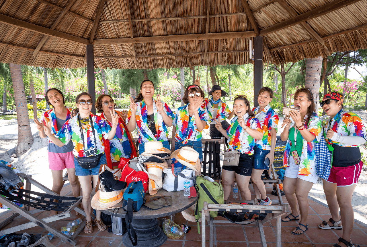 How to Create a Memorable Family Reunion This Summer — Play Boutique