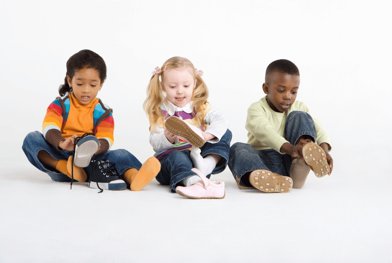 Fostering Independence: 5 Tips for Helping Your Toddler Do Things on ...