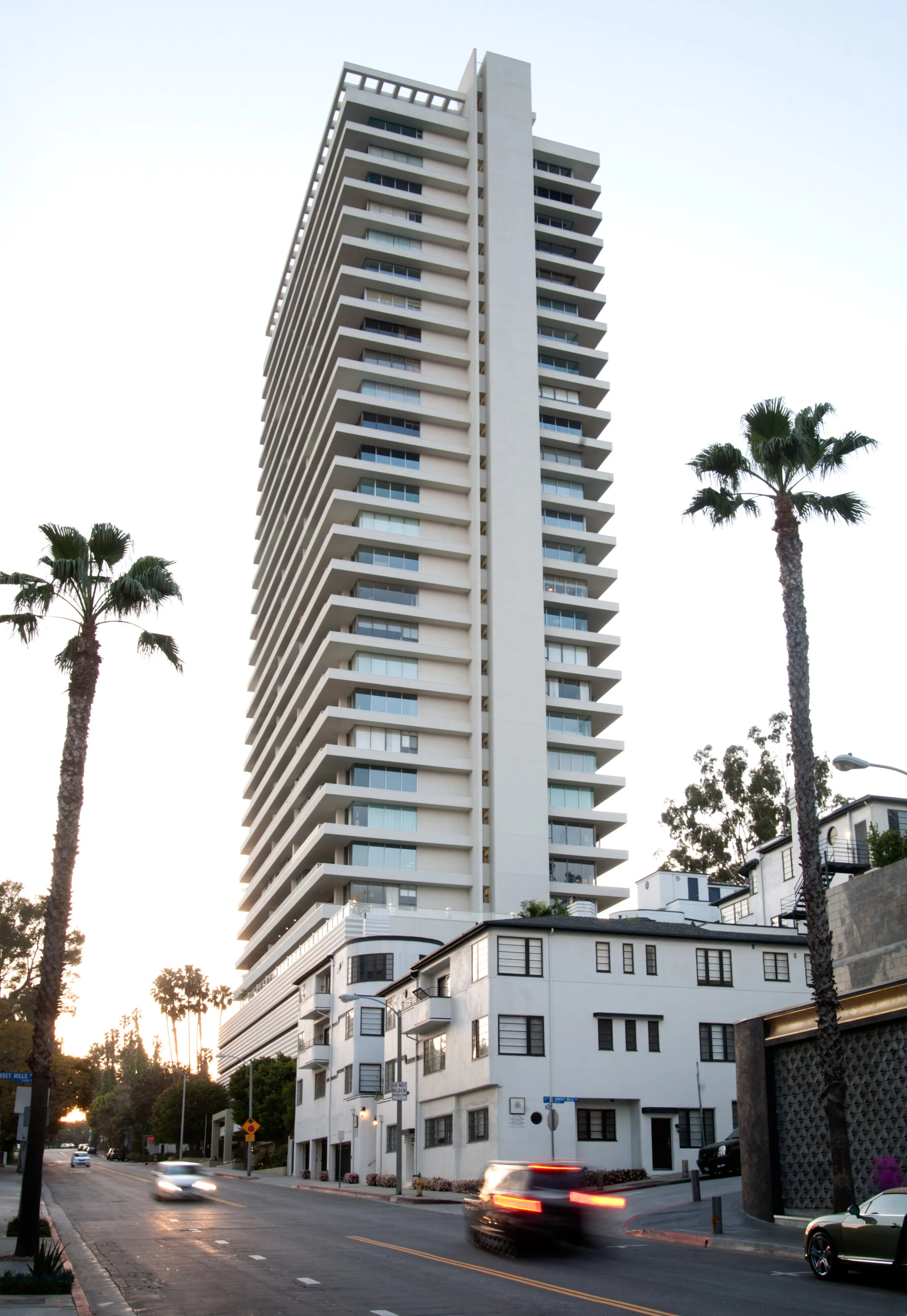 SIERRA TOWERS