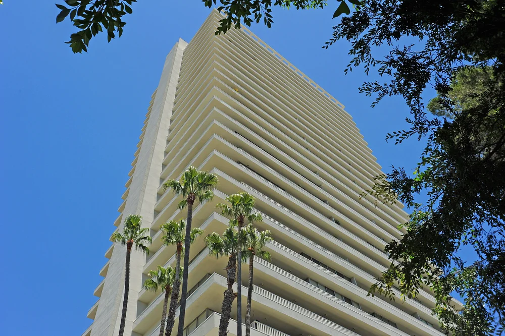 SIERRA TOWERS