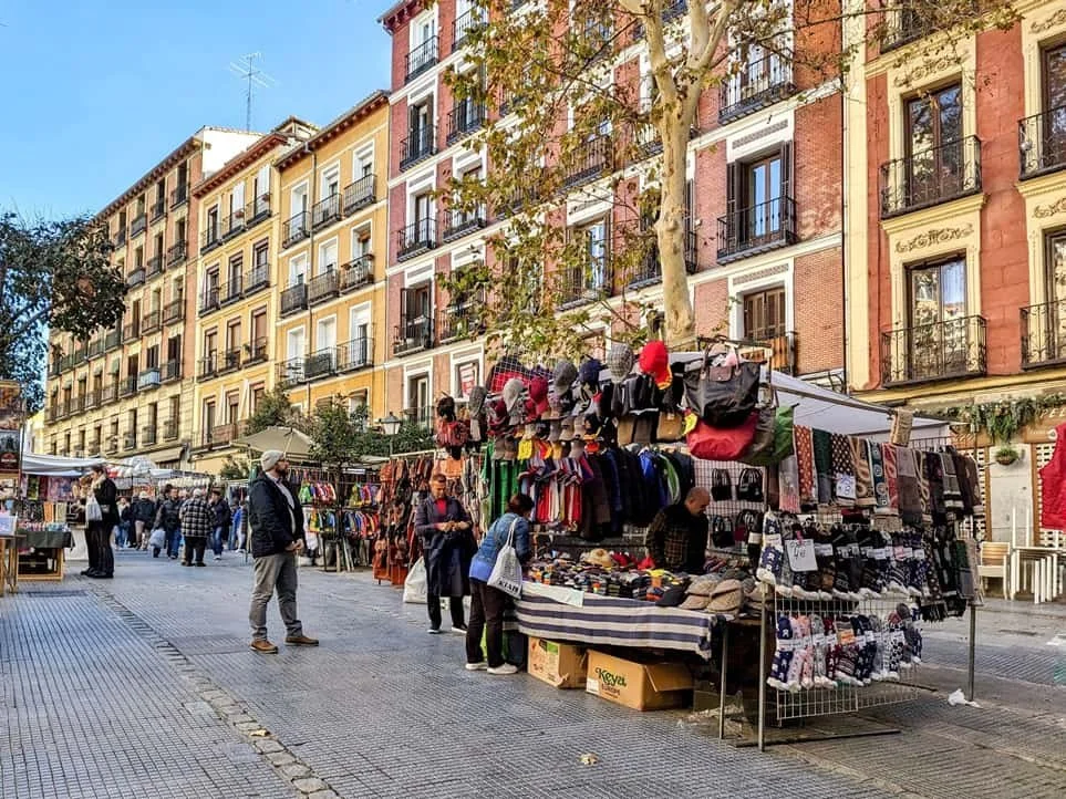 A First Timer’s Guide to El Rastro, Madrid's Vibrant Flea Market — Mad ...
