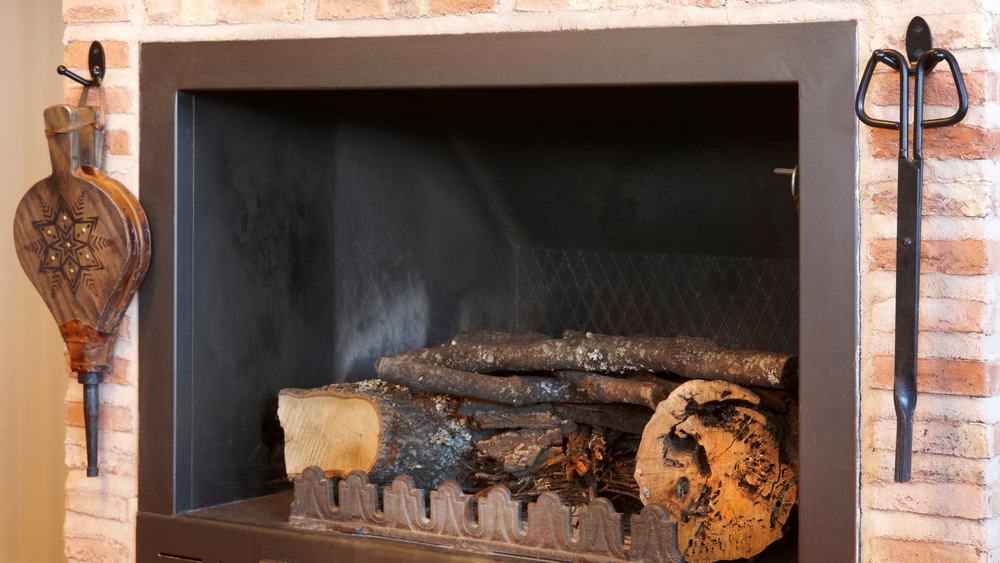 Choosing the Right Fireplace Accessories: Must-Haves for Every Home ...
