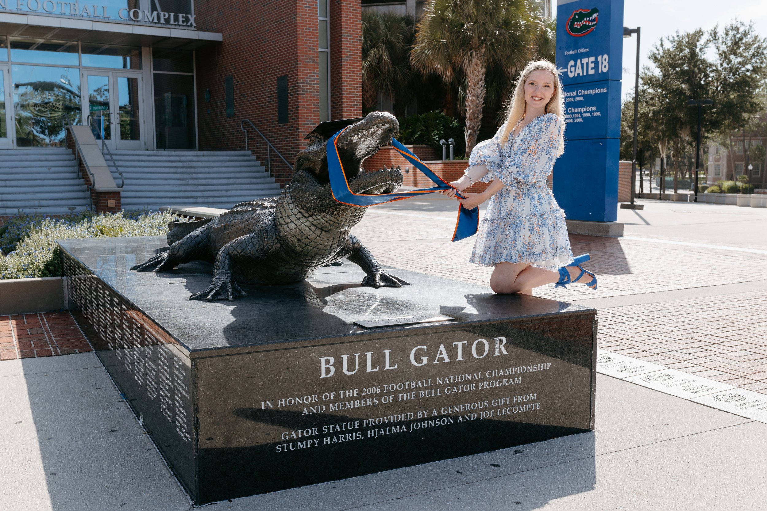UF Grad Photo Locations-Indie West Photo | Gainesville Wedding Photographer