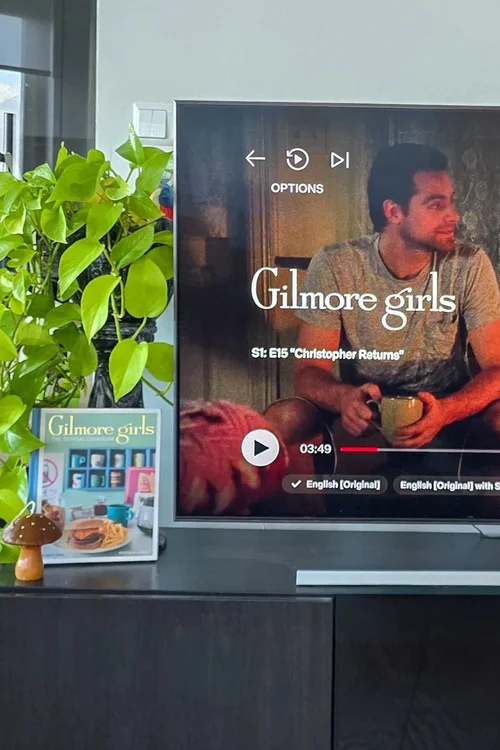 Gilmore girls: Season 1 Episode 15 References Explained