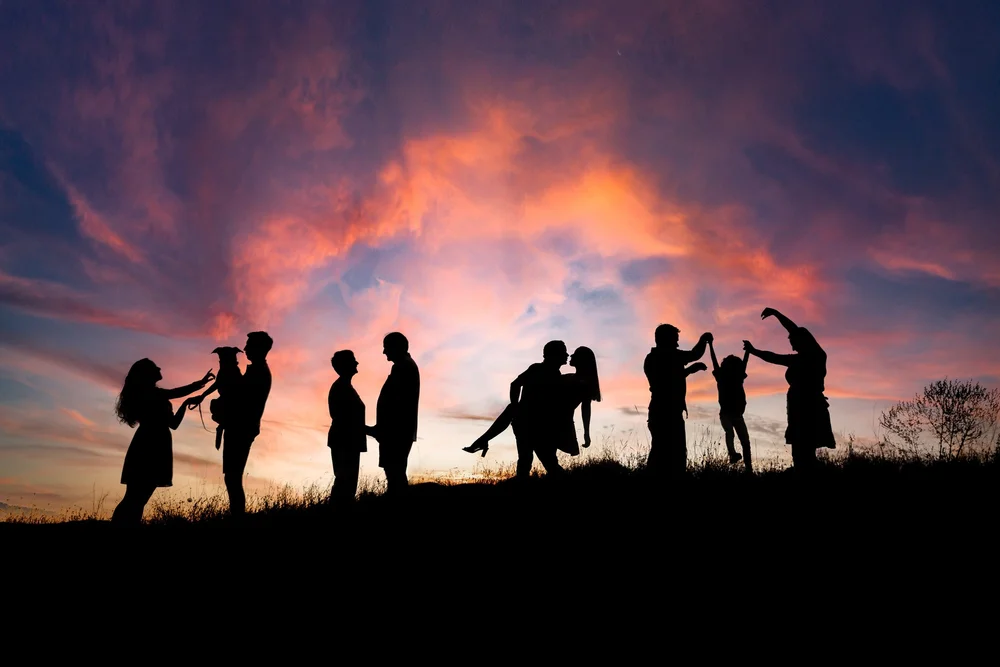 Photographing Silhouettes: Telling a story without distractions. — home