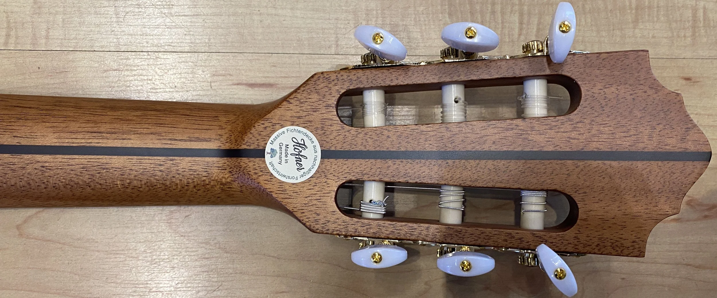 Hofner Guitars — Fab Gear — Andy Babiuk's Fab Gear