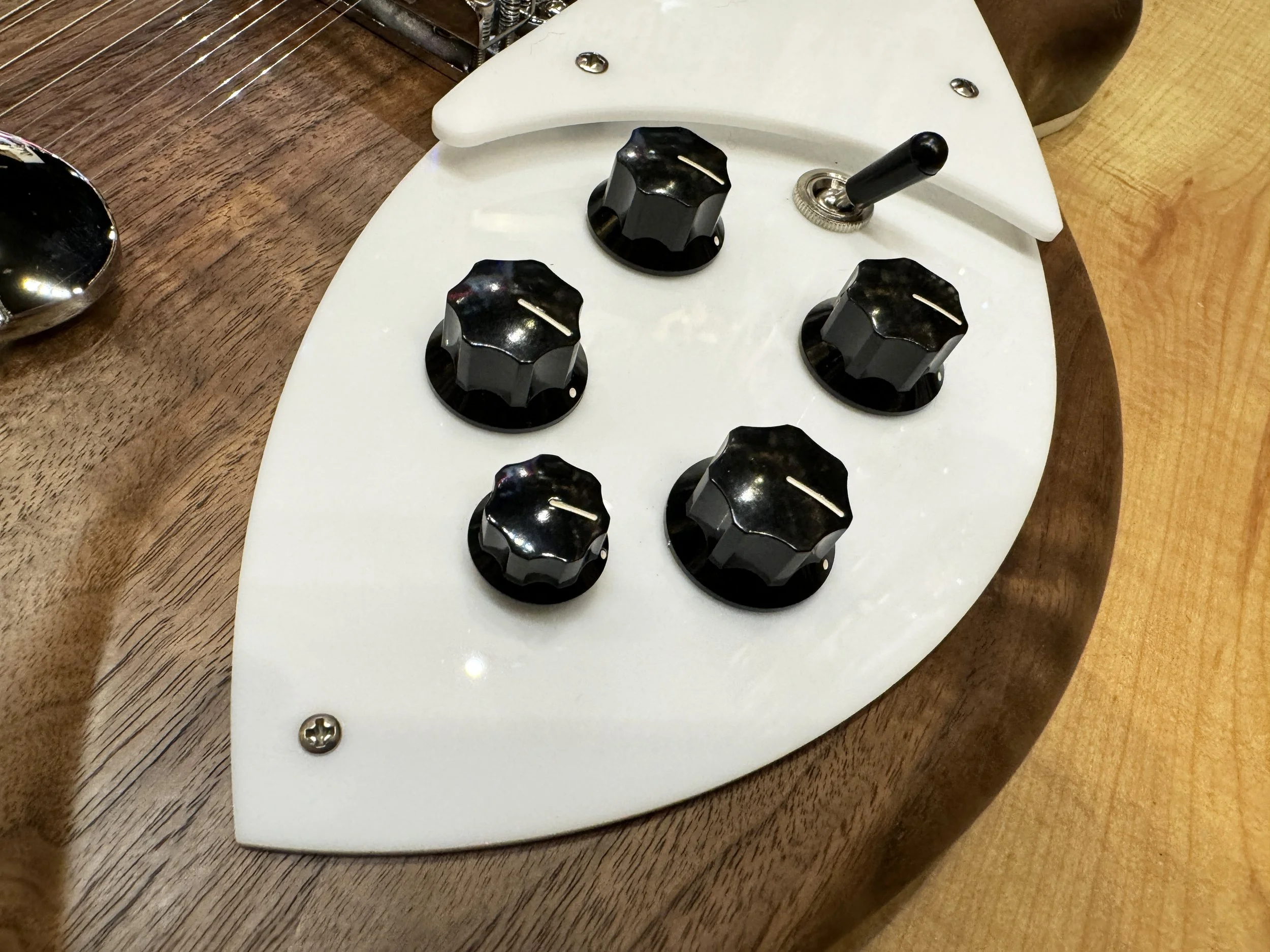 Rickenbacker 360/12W 12-string Electric Guitar Walnut (Natural Brown ...