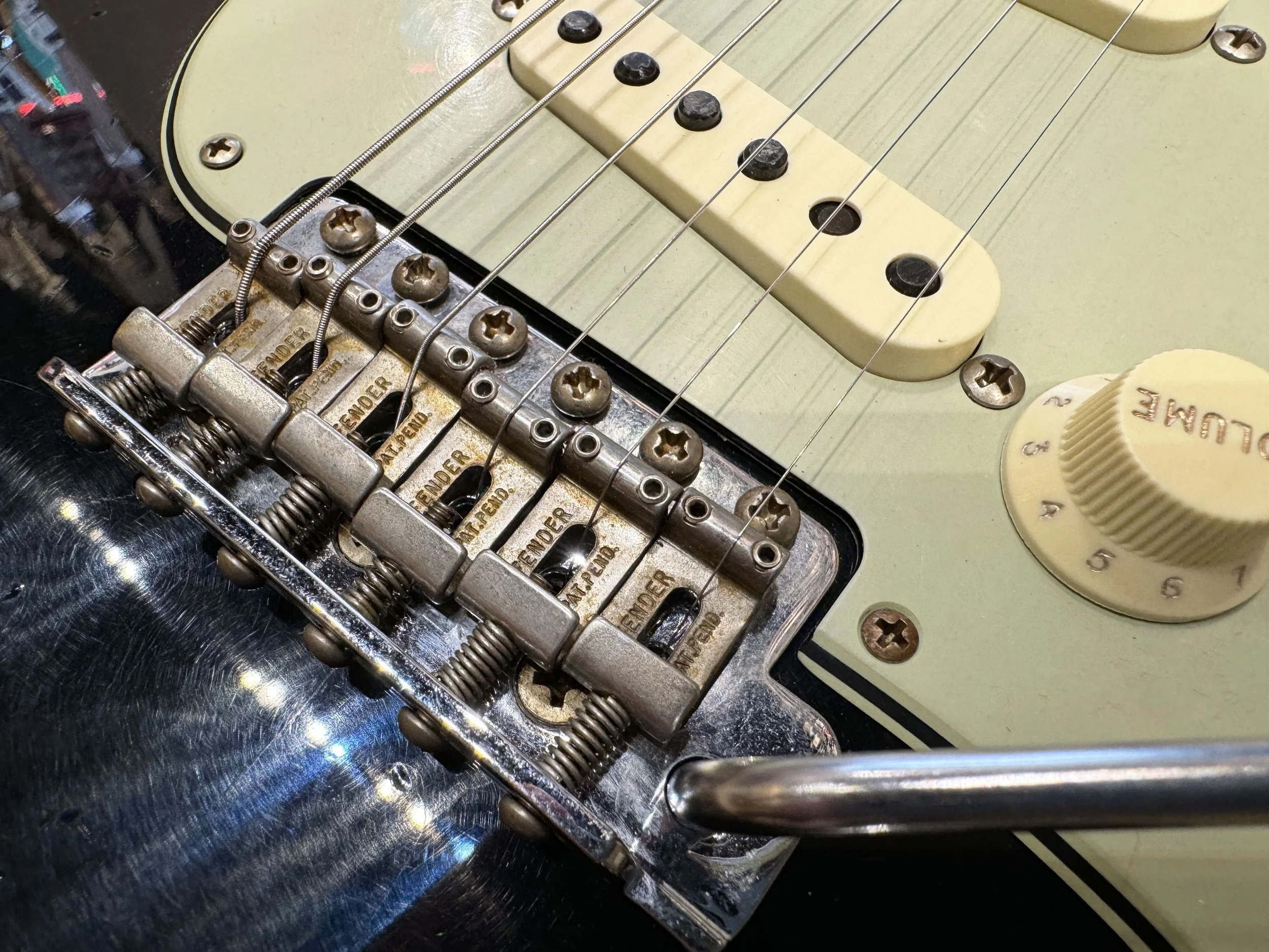 Fender Custom Shop Beatle Spec '64 Relic Stratocaster with Matching ...