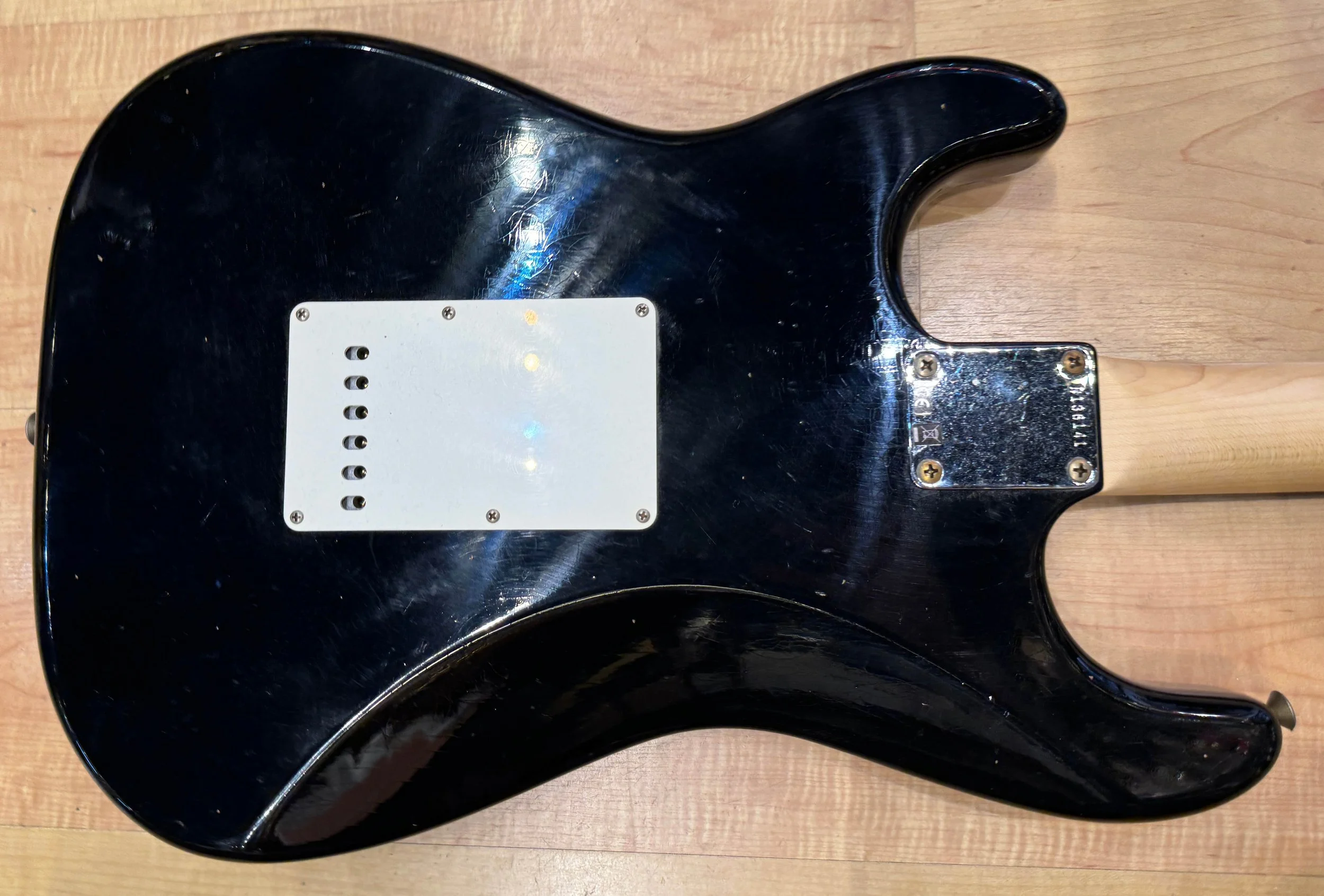 Fender Custom Shop Beatle Spec '64 Relic Stratocaster with Matching ...