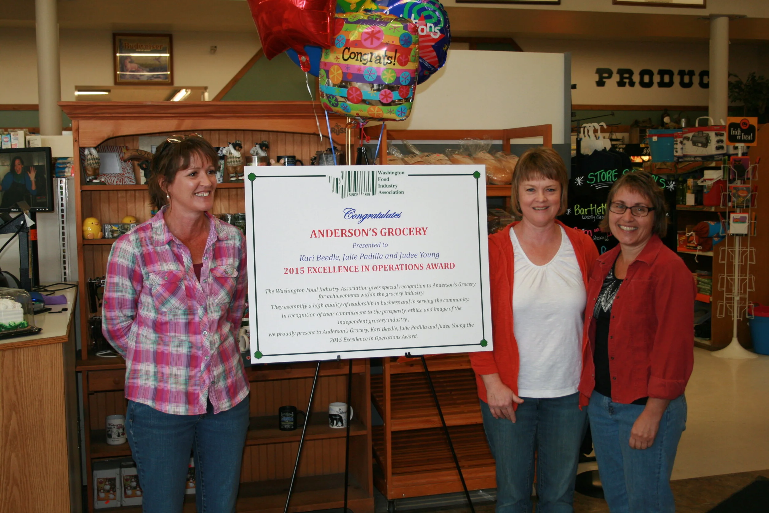 Awards — URM Stores