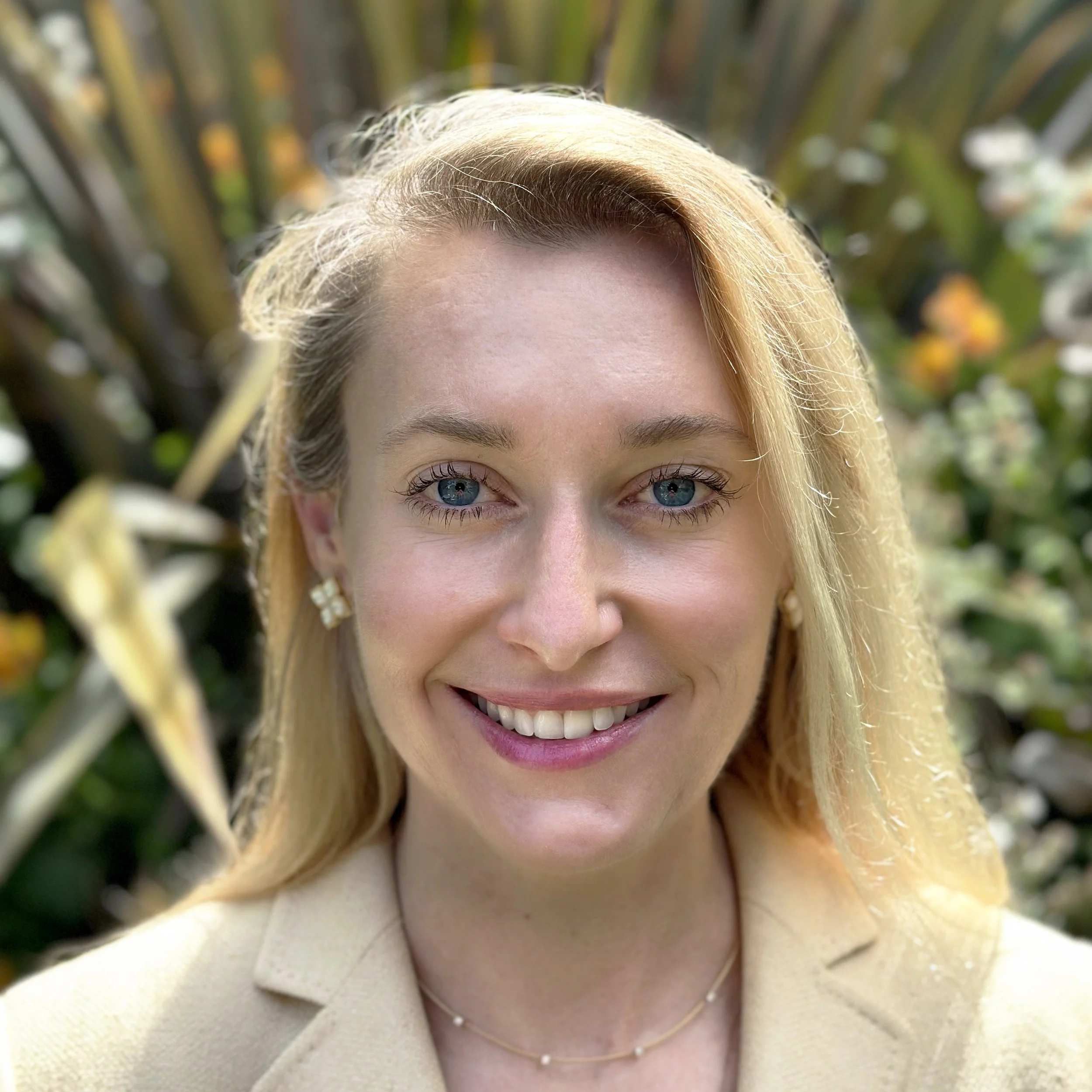 Julia de Roulet Psychotherapy and Coaching